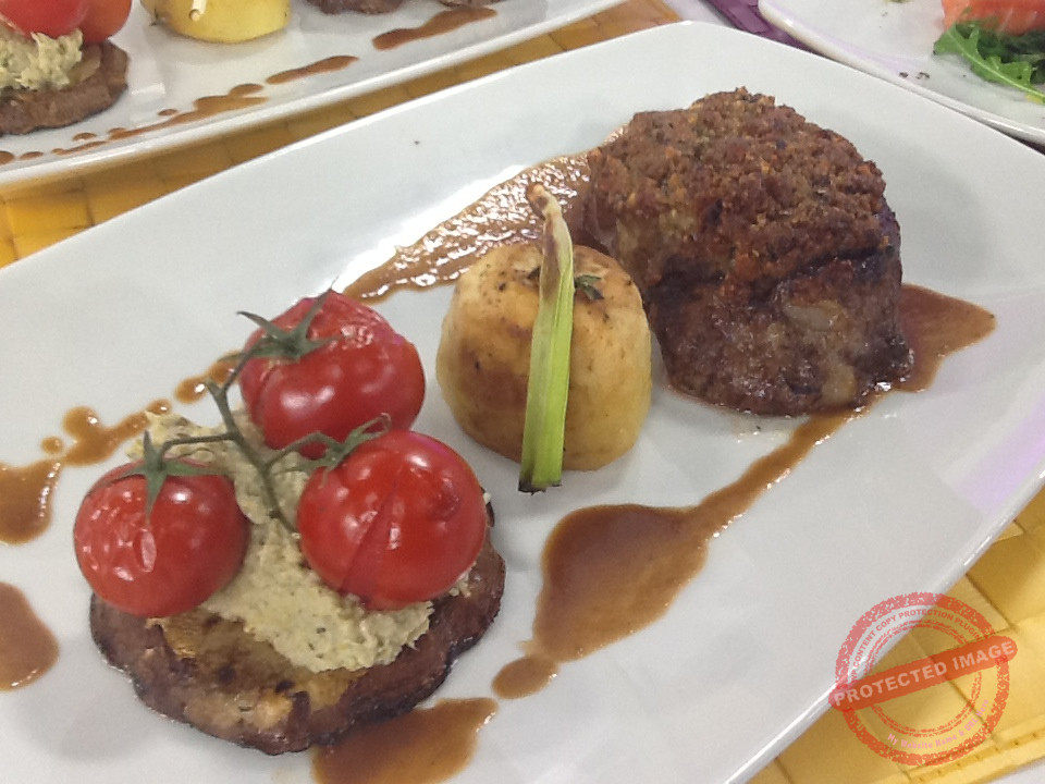 Grilled veal fillet with parmesan and pistachio crust - Aceline