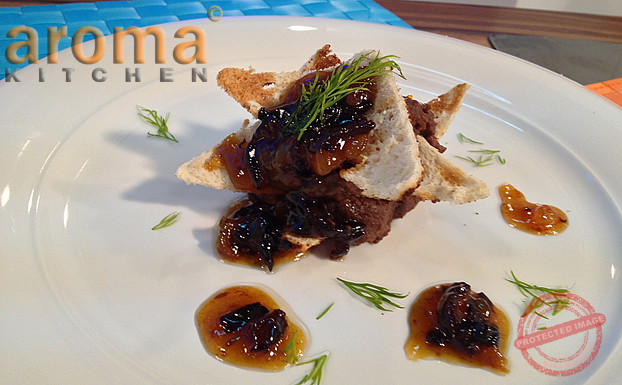 Rabbit liver pate` with melba toast and fruit chutney - Aceline