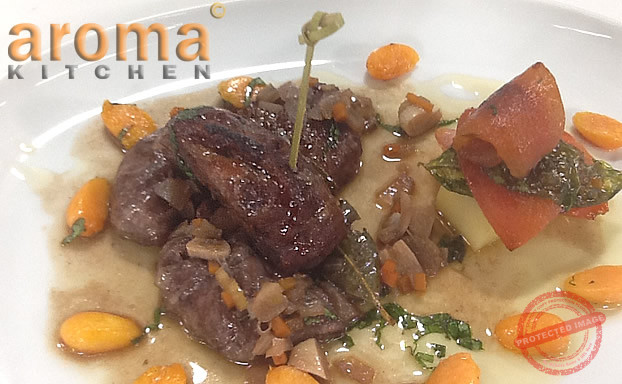 Braised pork cheeks with port wine and honey - Aceline