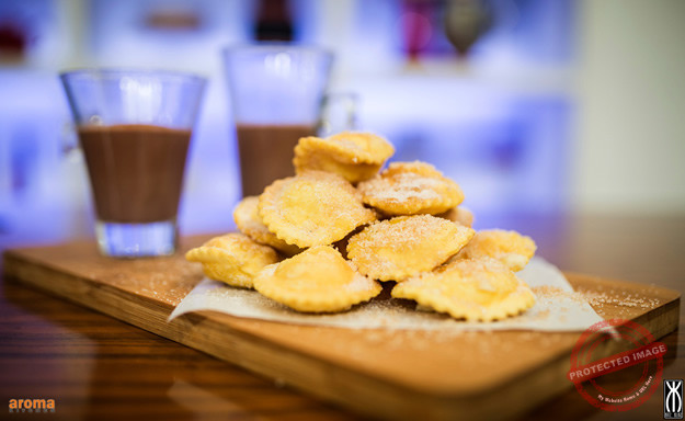 Sweet fried ricotta ravioli with orange hot chocolate sauce - Aceline