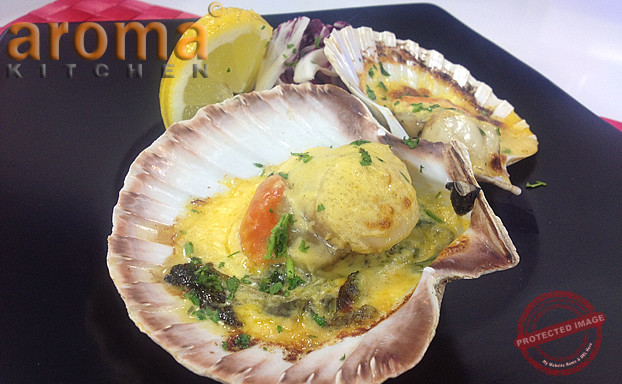 Scallops with cheese sauce - Aceline
